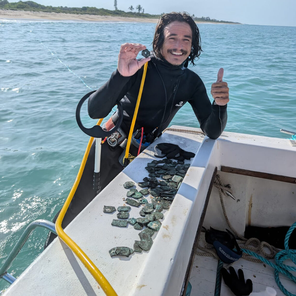 Salvage Crews Recover Over 1,000 Silver Coins From 1715 Spanish ...