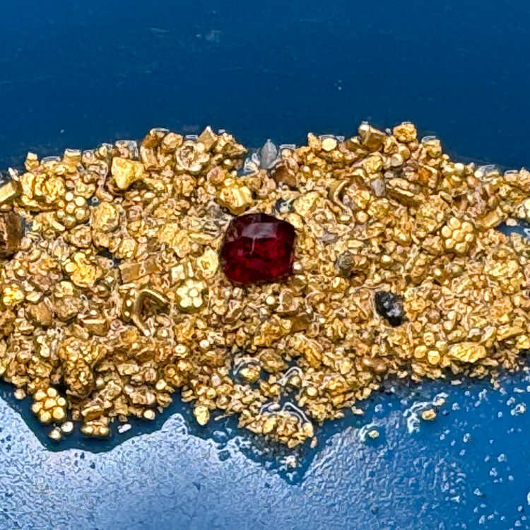 Salvage Crews Recover Over 1,000 Silver Coins From 1715 Spanish ...